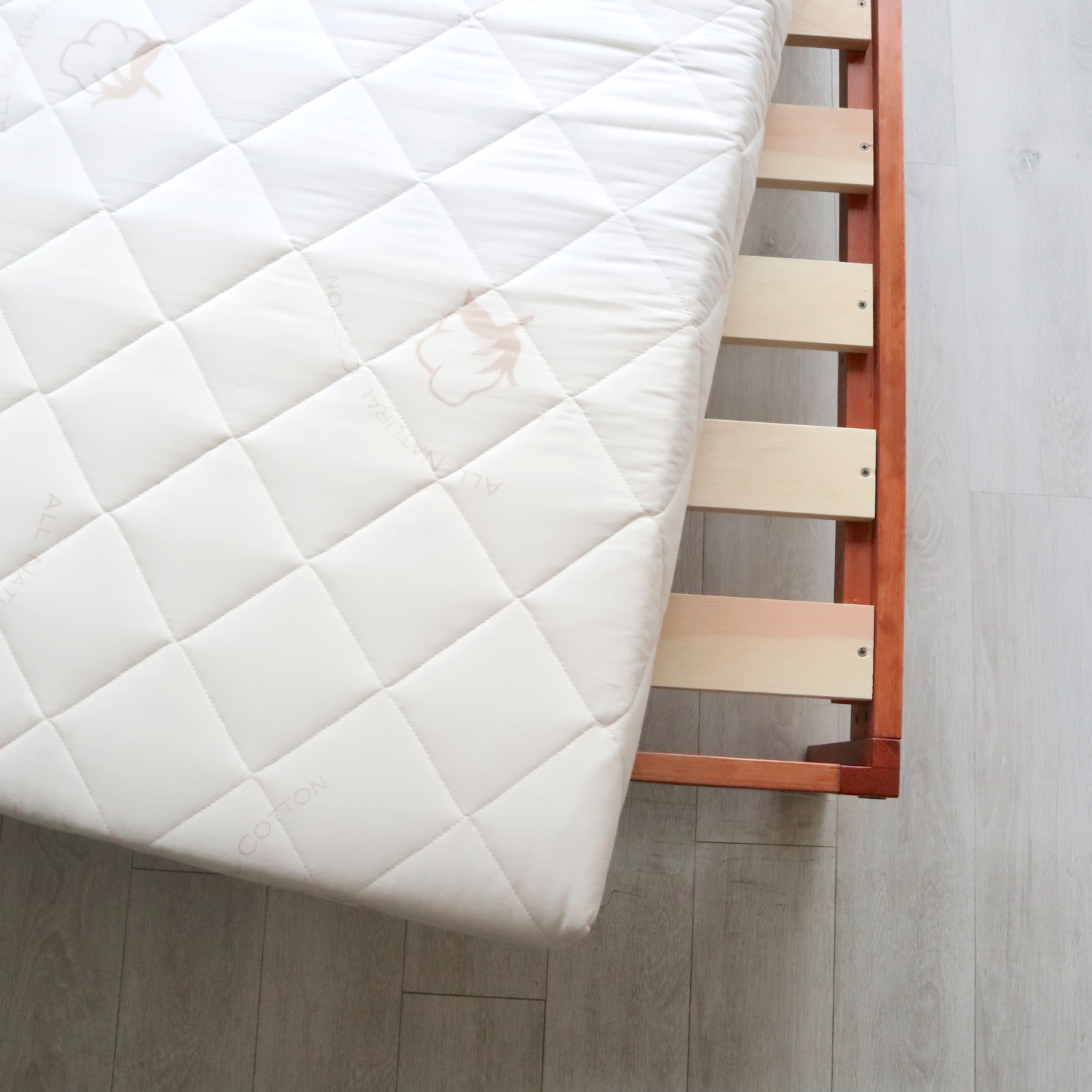 Woodstock Bed Frame - Futon d’or - Natural mattresses